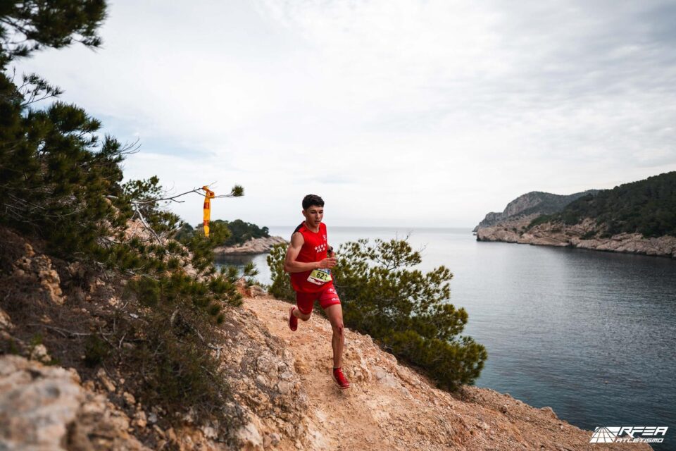 Alejandro Garrido se proclama campeón de España sub-23 de Trail Running ...